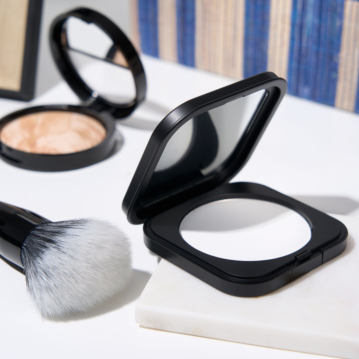 Matte Maker Translucent Universal Setting Powder for All Skin Tones ...